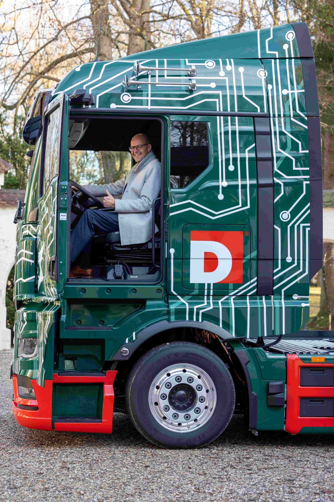 Eerste MAN eTruck start voor Duvenbeck Group