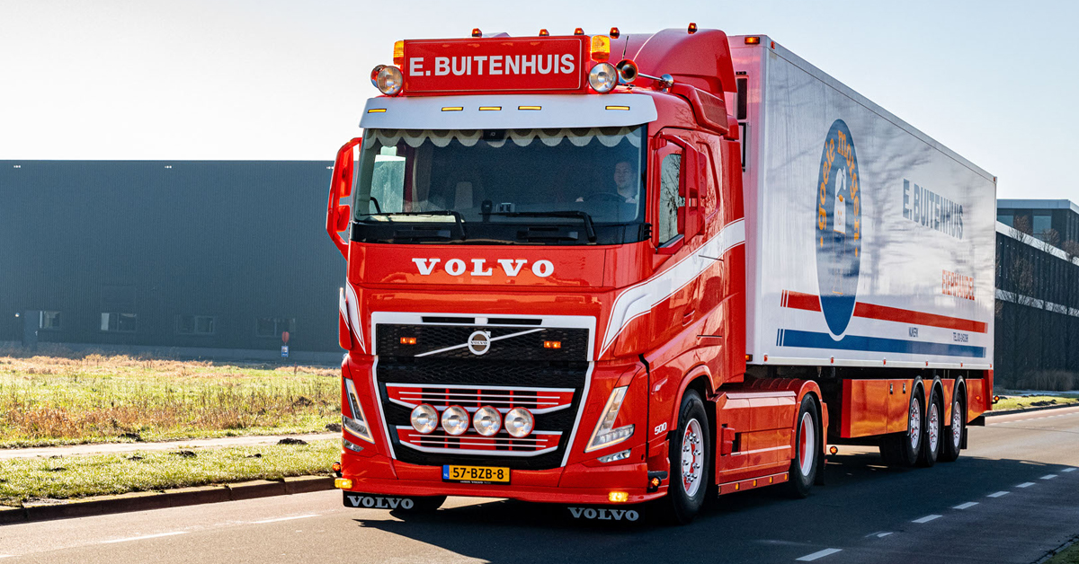 Eerste Volvo FH voor E. Buitenhuis Eierhandel